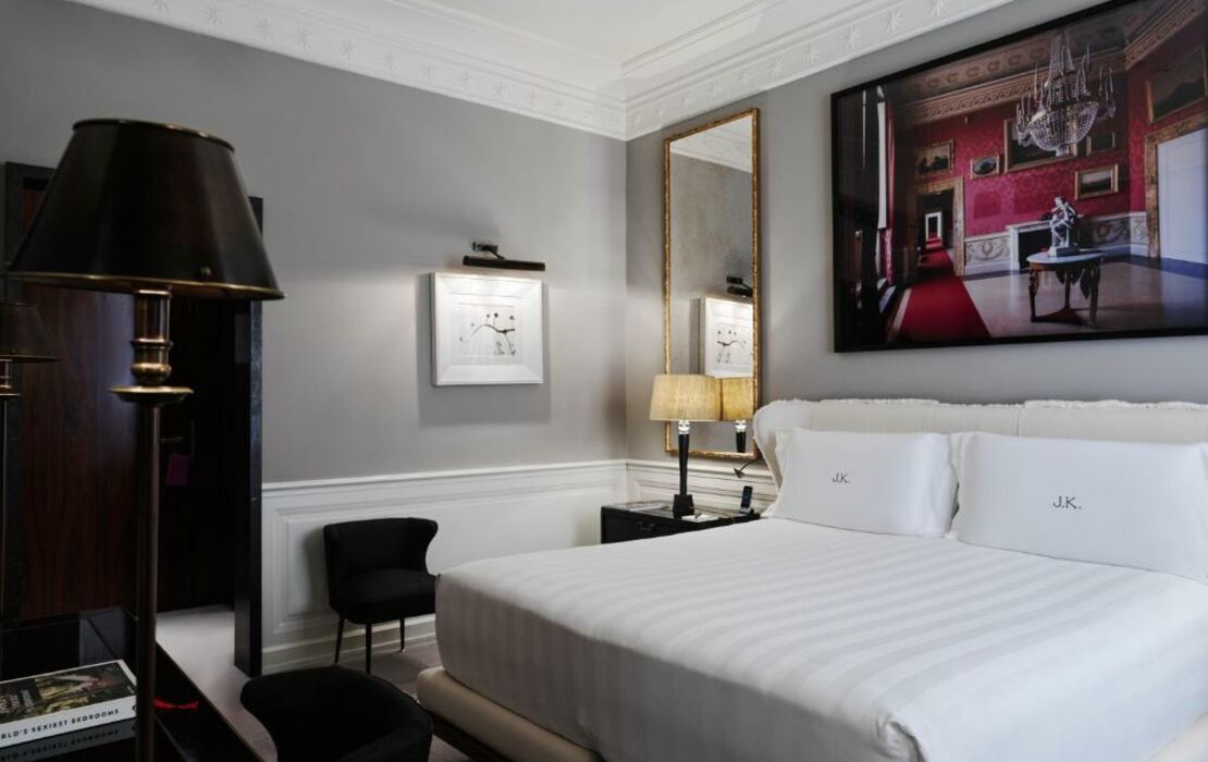 J.K. Place Roma - The Leading Hotels of the World, a Design Boutique ...