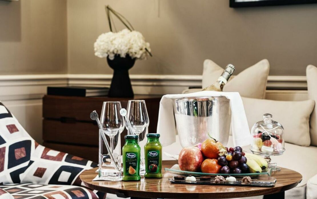 J.K. Place Roma - The Leading Hotels of the World, a Design Boutique ...