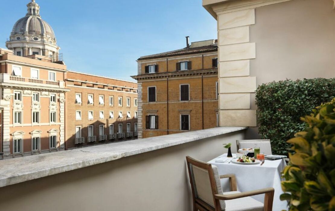 J.K. Place Roma - The Leading Hotels of the World, a Design Boutique ...